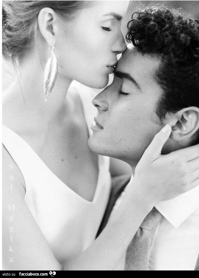 Buongiorno!!!??? Un bacio sulla fronte lì dove nascono pensieri e… - Facciabuco.com